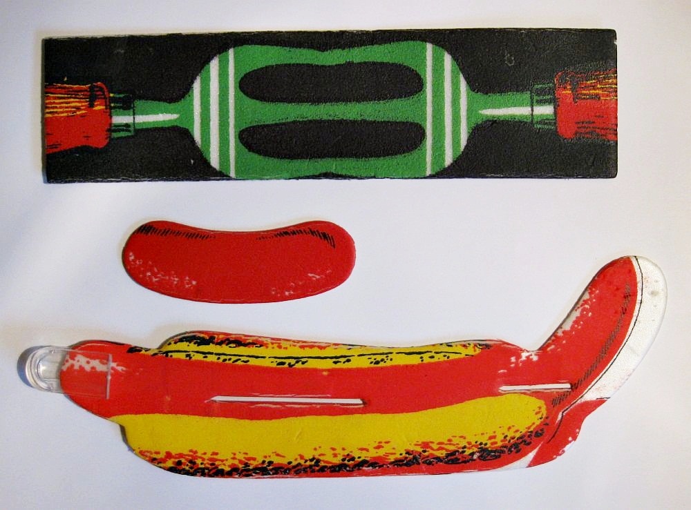 Lair of the Dork Horde: Vintage Topps Flying Things!