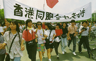 Standoff At Tiananmen: Pictures of 1989: Chai Ling Makes Video Tape and ...
