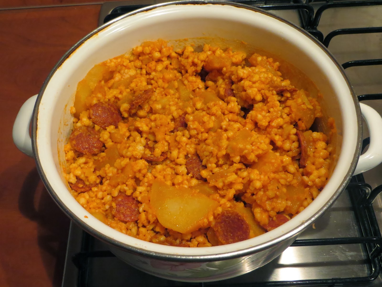 Retrofazék: Tarhonyás krumpli