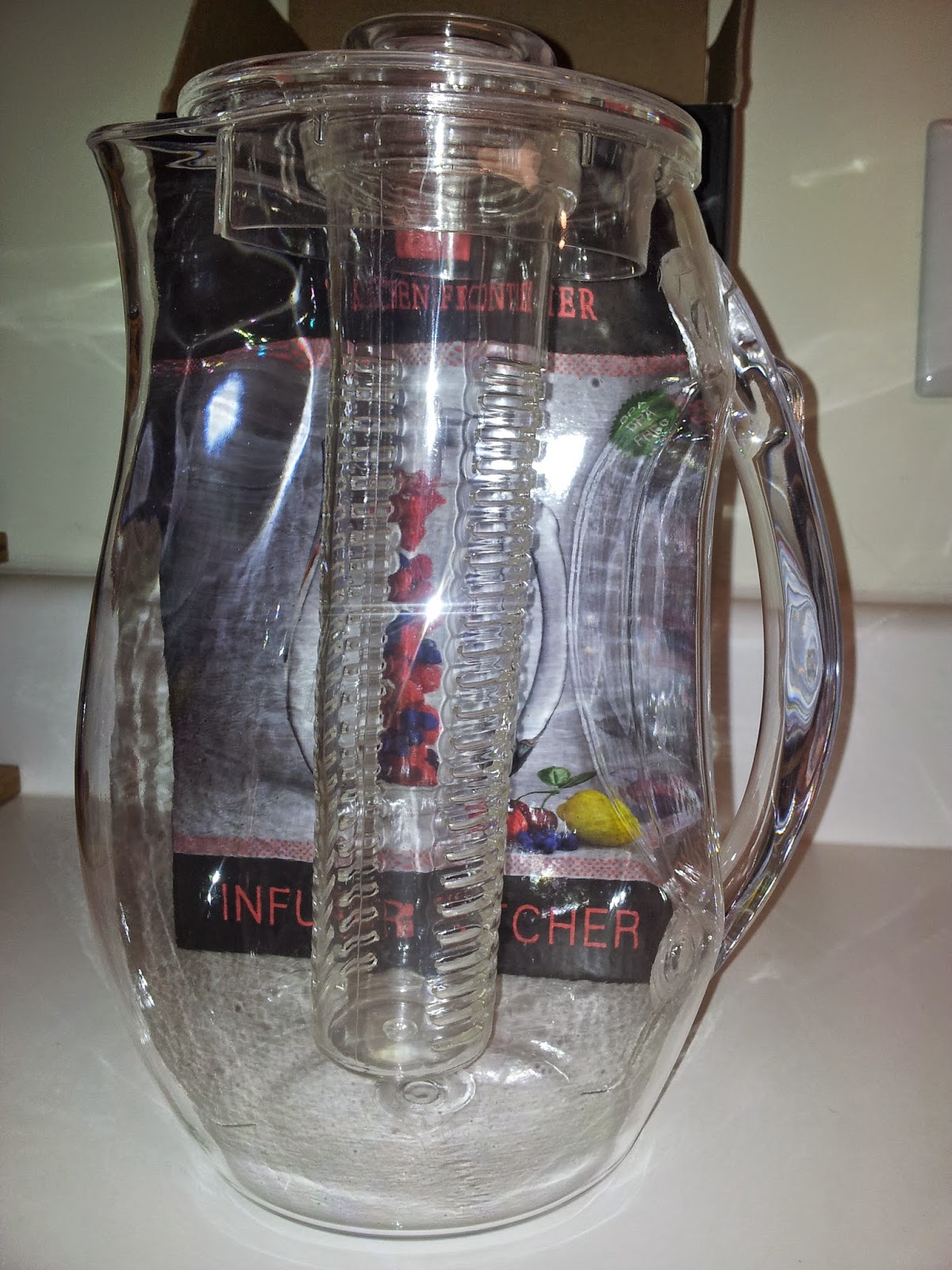 Mom's Thumb Reviews: Infusion Water Pitcher