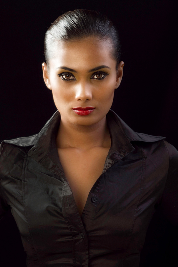 Nadeeka Perera | Hot Sri Lankan Actress ~ Live & Enjoy with Girls..