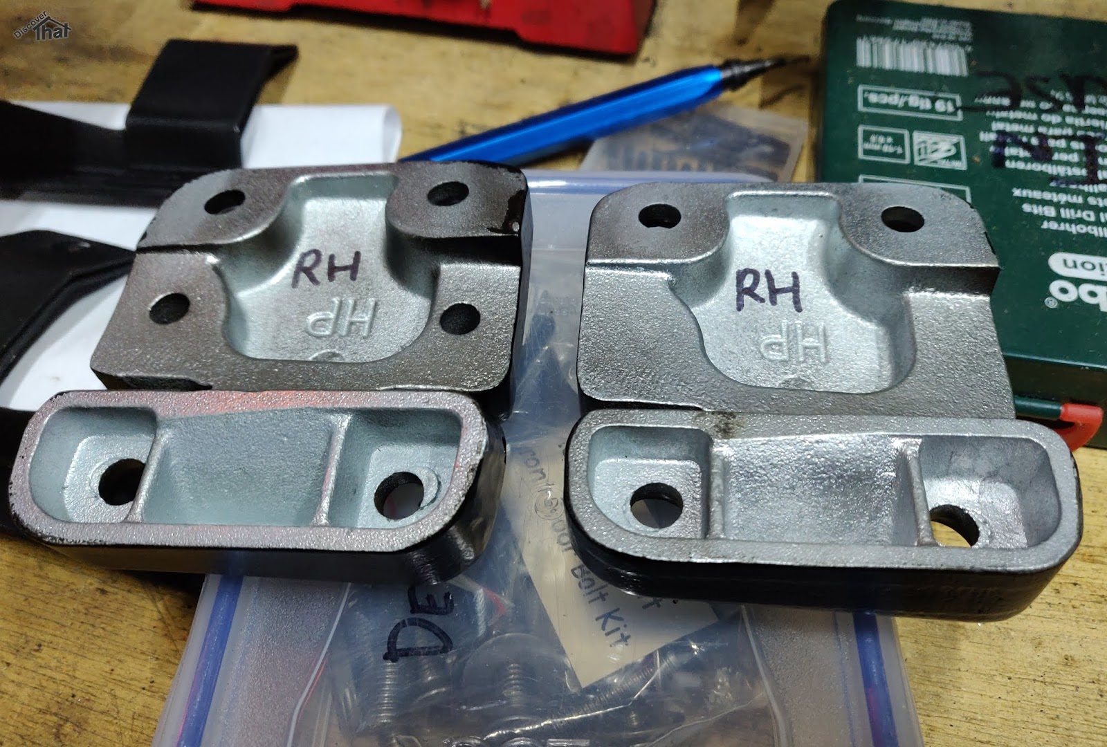 DiscoverThat - Journal: Fitting a Defender front door