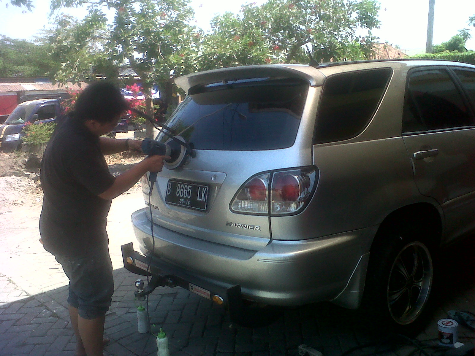 SALON MOBIL SURABAYA "BEST ONE" BIKIN KINCLONG : Poles Body Mobil "BEST ...