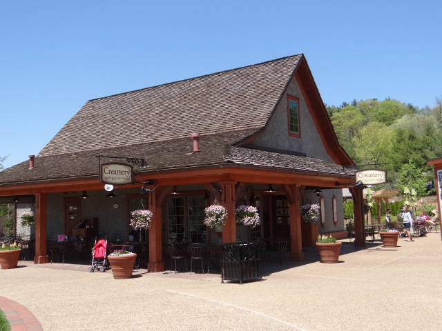 Walkabout With Wheels Blog: Deer Antler Village at the Biltmore Estate