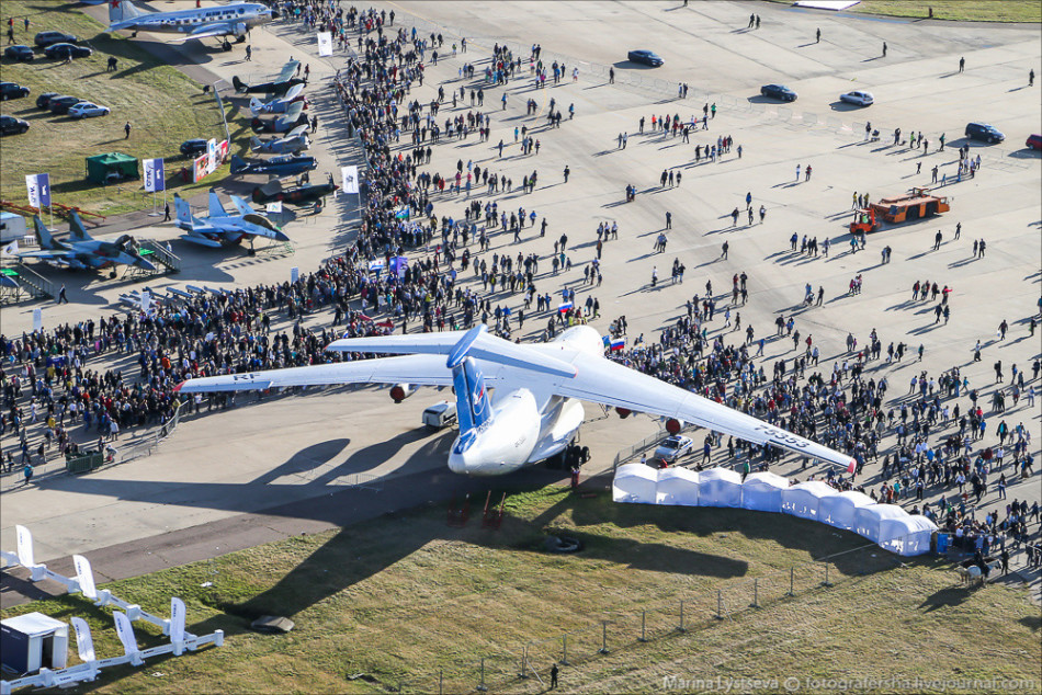 Asian Defence News: Aerial view of Russian MAKS-2015 air show - 1