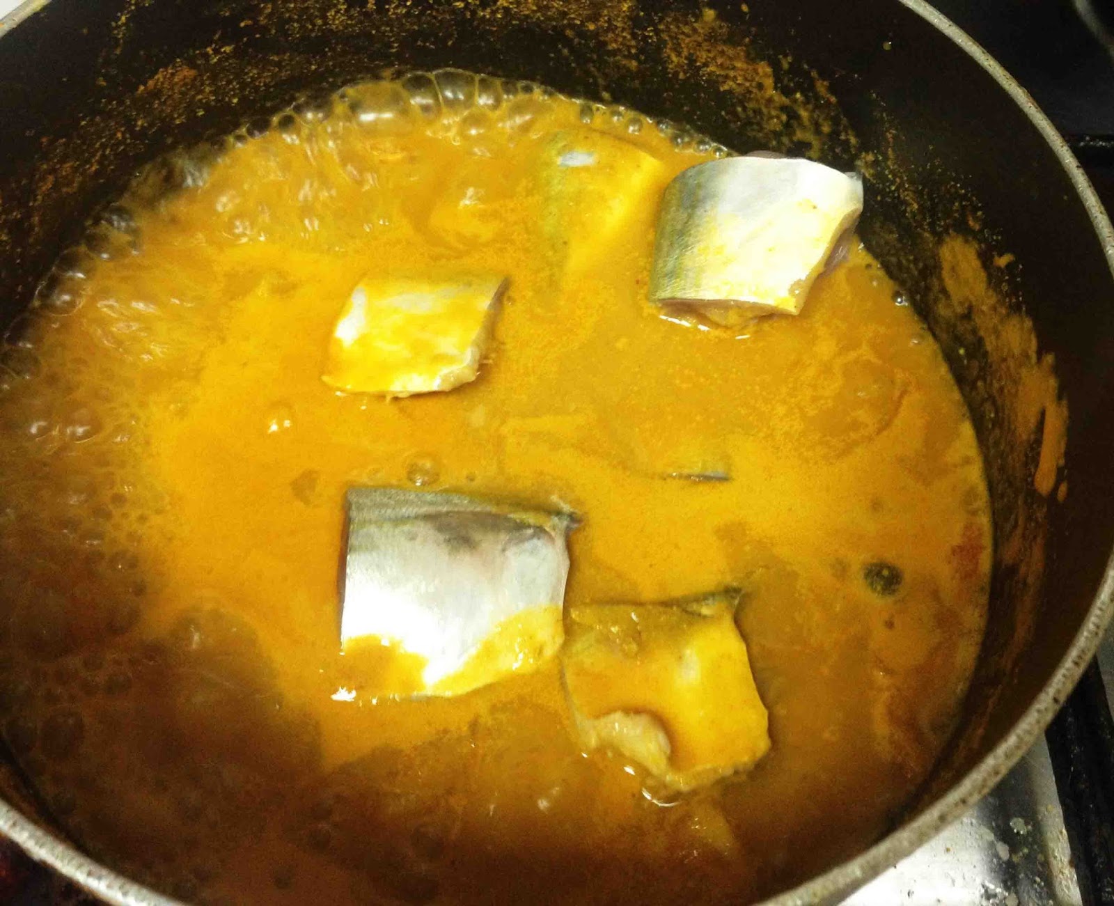 MALABAR FISH CURRY RECIPE - SIMPLE FISH RECIPES
