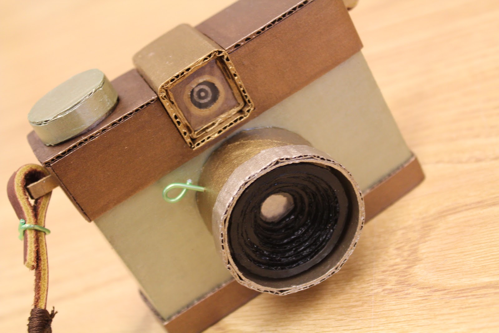 ArtSavesLives: Mixed Media Project #1: Non-Traditional Self-Portraits