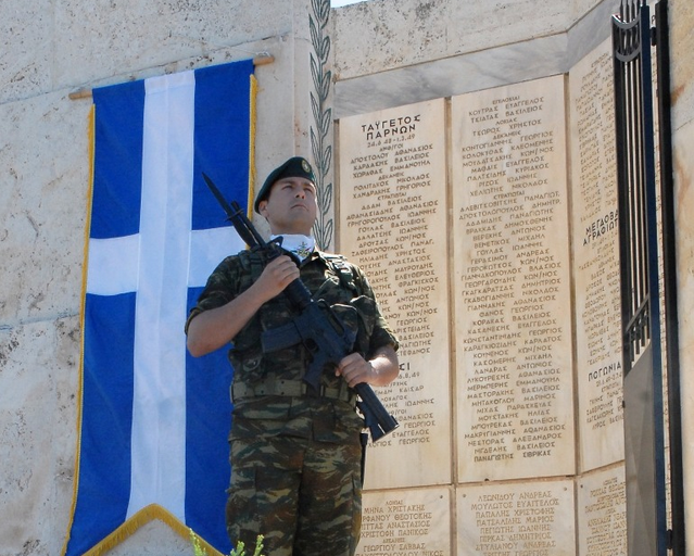 ΕΓΚΕΦΑΛΙΚΑ ΚΑΙ ΣΤΟ ΚΑΒΟΥΡΙ ΑΠΟ ΤΗΝ ΧΡΥΣΗ ΑΥΓΗ... ΕΠΙΒΛΗΤΙΚΗ ΠΑΡΟΥΣΙΑ ...