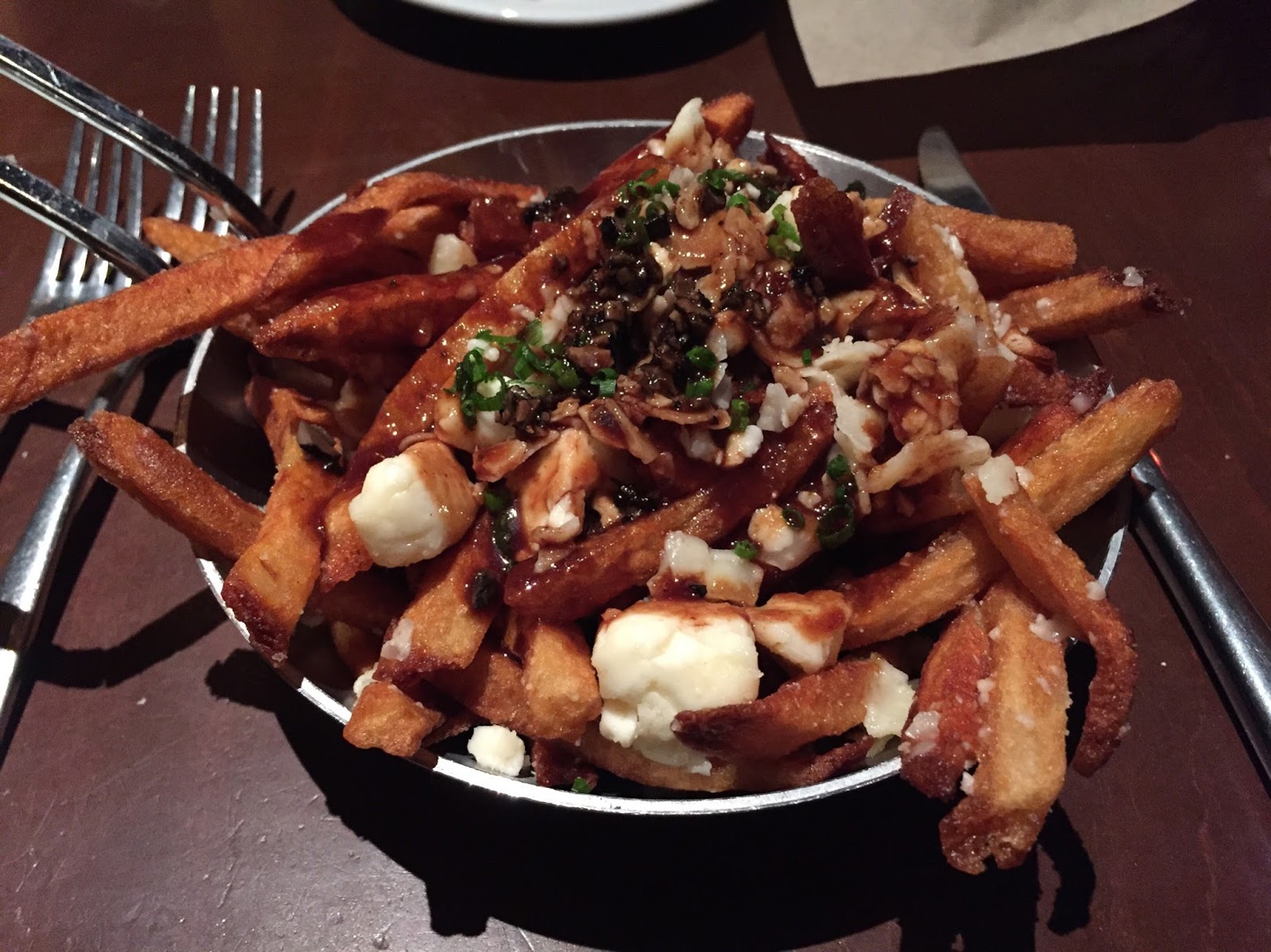 Le Cellier Signature Poutine From Le Cellier Steakhouse / ル・セリエ ステーキハウス ...