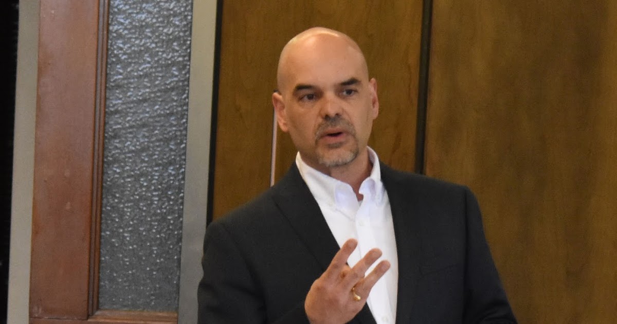 Little Hollywood: Fishburn Enters Race for Olympia Port Commissioner