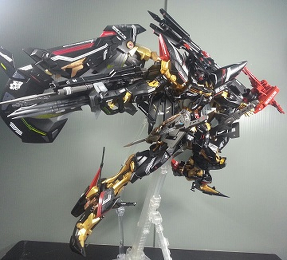 Custom Build: MG 1/100 Gundam Astray Gold Frame Amatsu Mina
