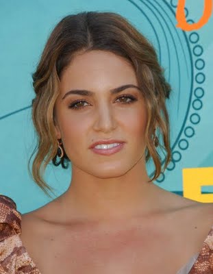 Nikki Reed Hairstyles | Celebrity Hair Cuts