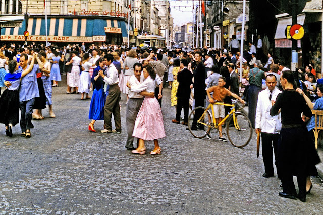 Wonderfull Color Photographs of Paris in the 1950s ~ Vintage Everyday
