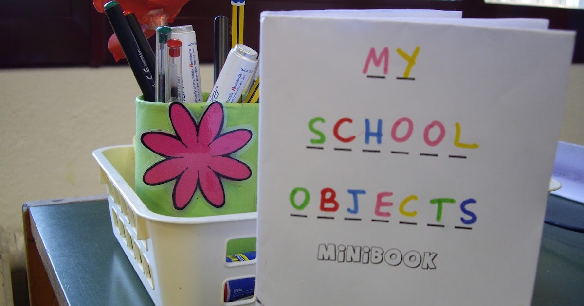 LEARNING TOGETHER: Treasure Box 2: I My school objects minibook.