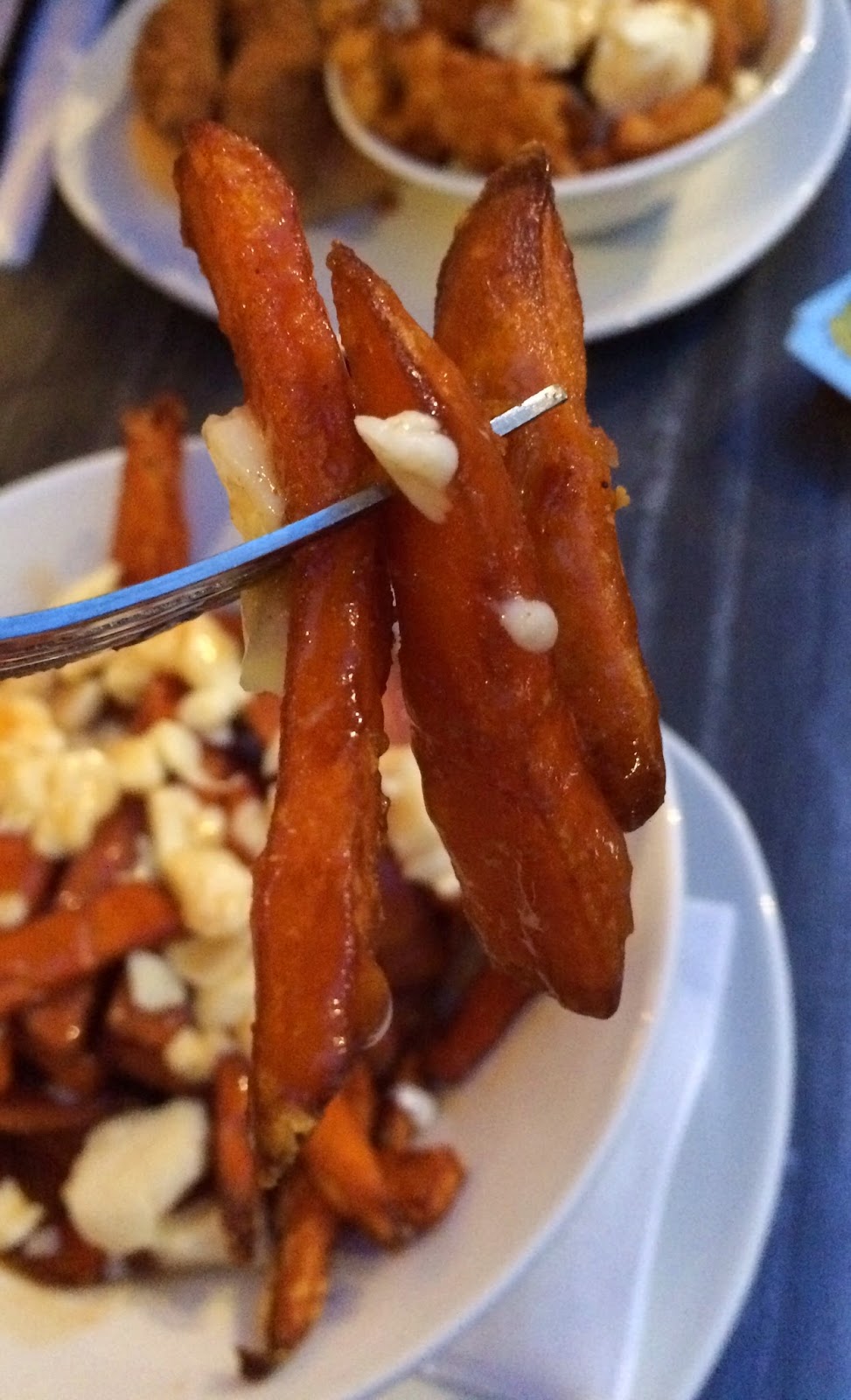 Sweet Potato Poutine From St-Hubert (Secret Menu) / セント ヒューバートのスイートポテト ...