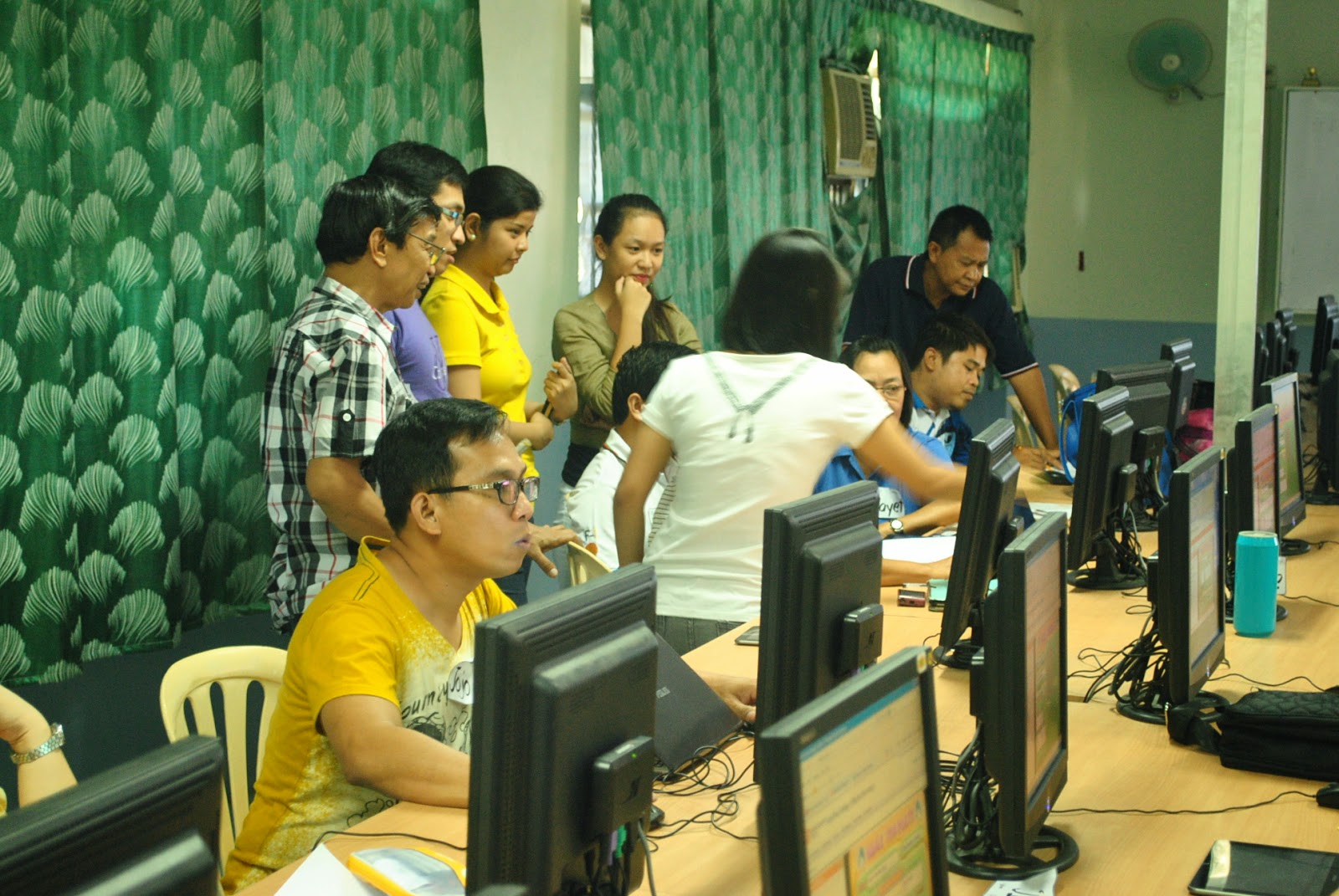 The SPCB News Blog: Diwa conducts Genyo training for faculty anew