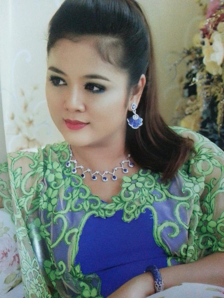 Soe Myat Nandar - www.burmesemodel.com