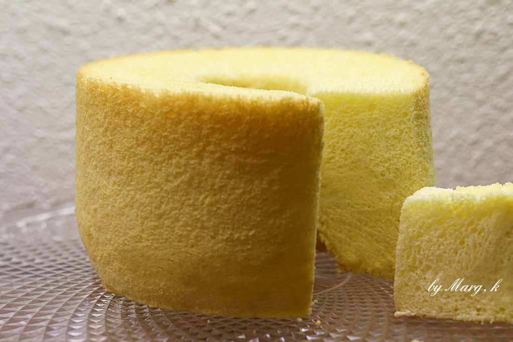 Basic Chiffon Cake . 原味戚風蛋糕