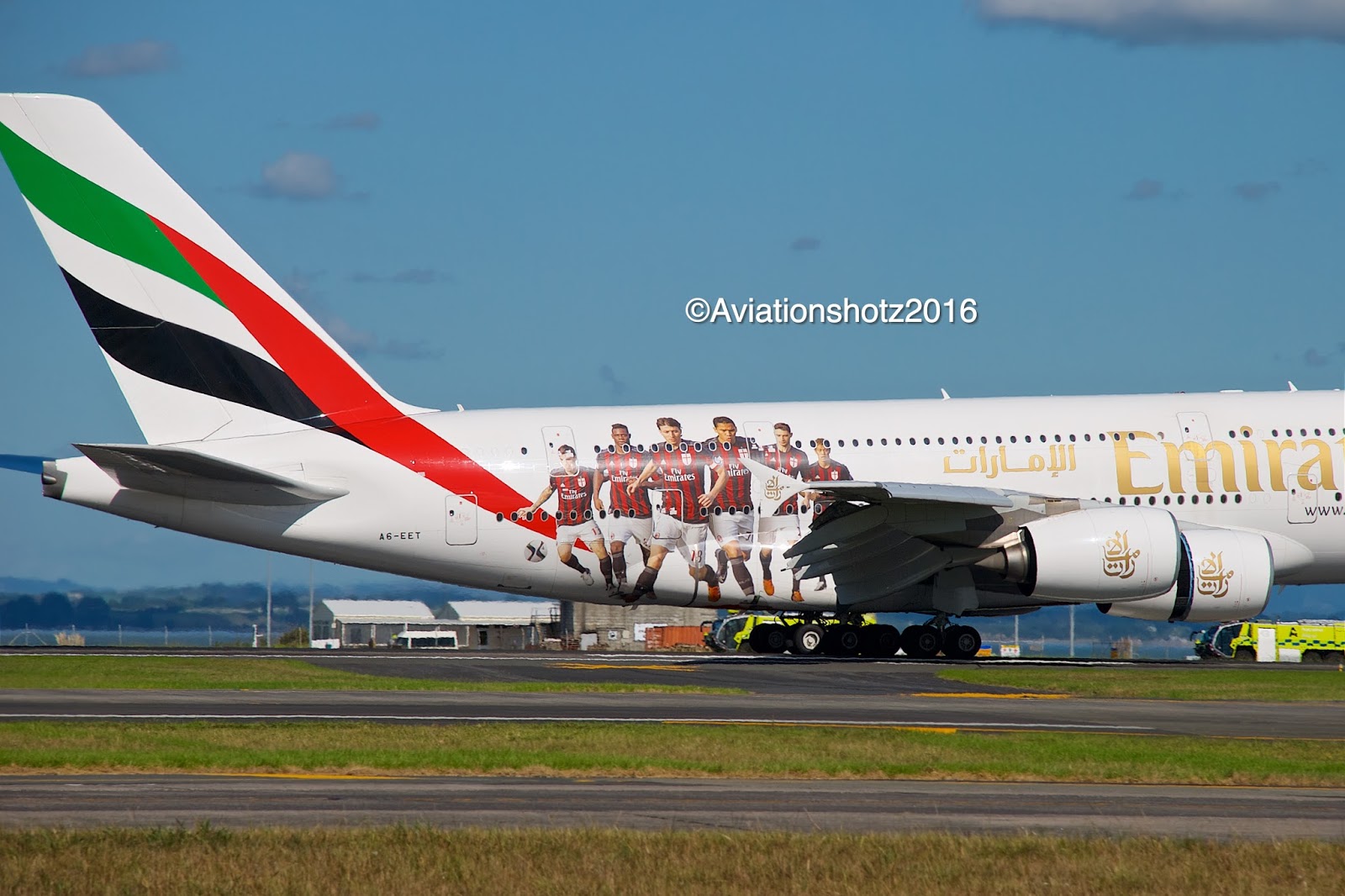 Aviationshotz: Emirates A380, AC Milan Livery, A6-EET
