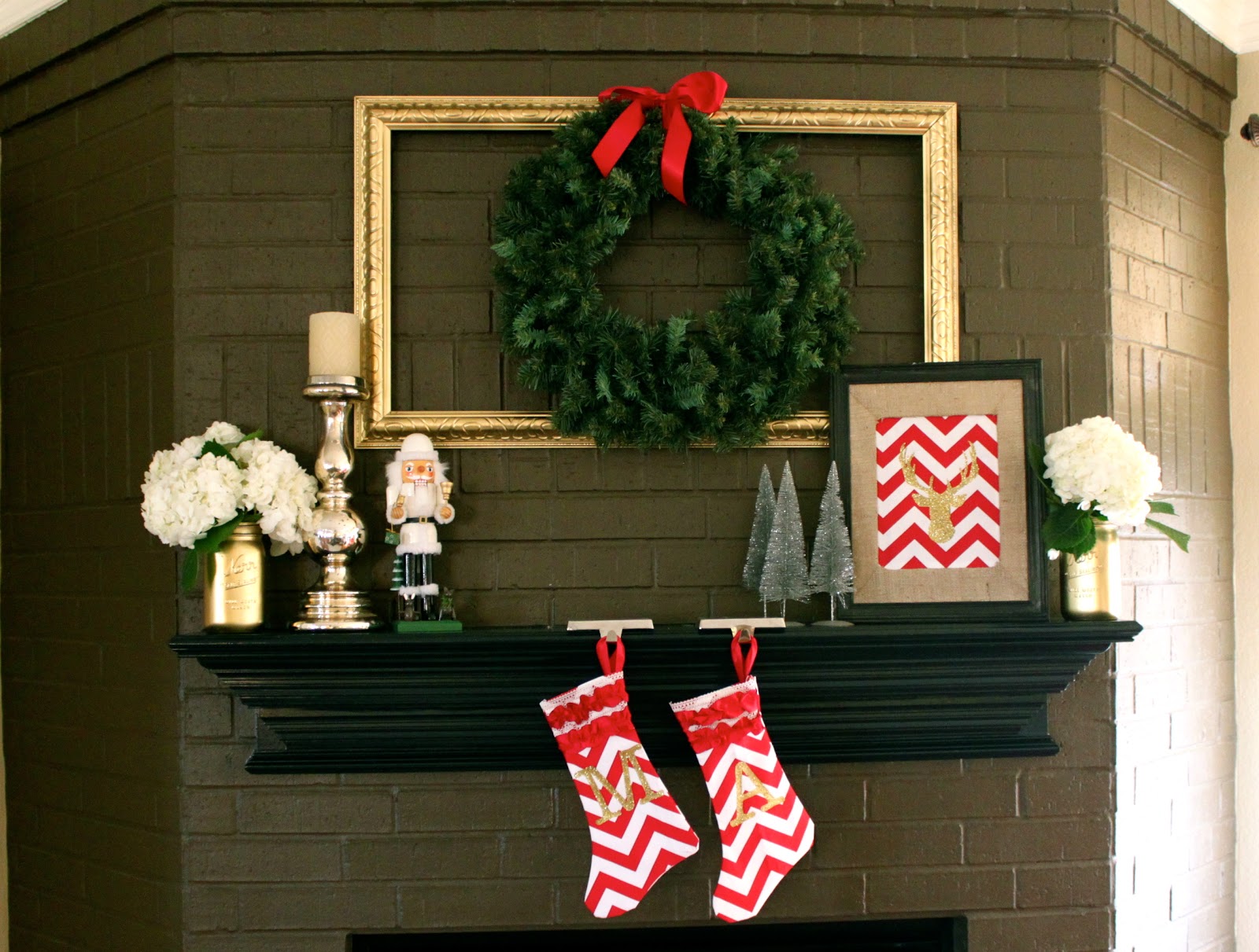 Crafty Texas Girls: Crafty How-To: Ruffled Chevron Christmas Stockings