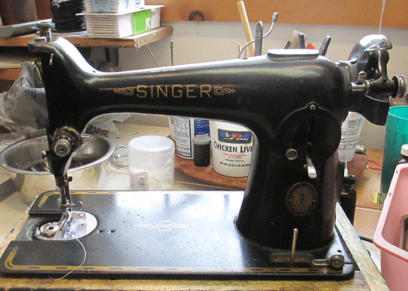 My Sewing Machine Obsession: Singer 201-3 transformed to a treadle