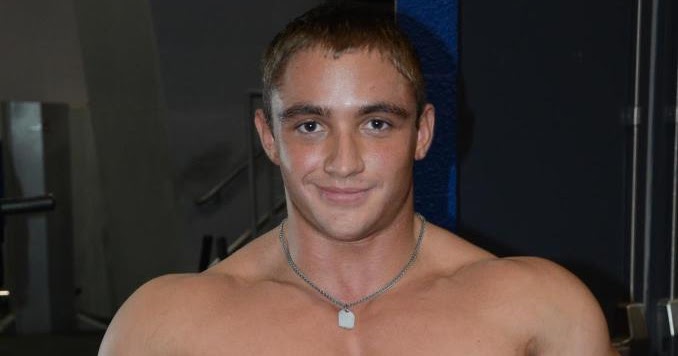 the beauty of male muscle: Brad