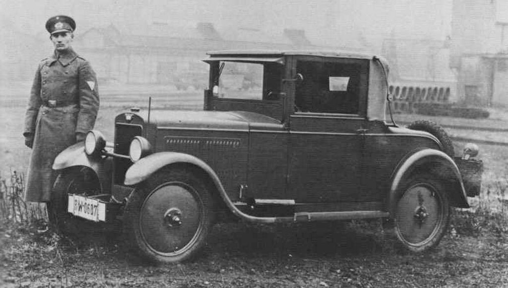 Panzerserra Bunker- Military Scale Models in 1/35 scale: Hanomag SS100 ...