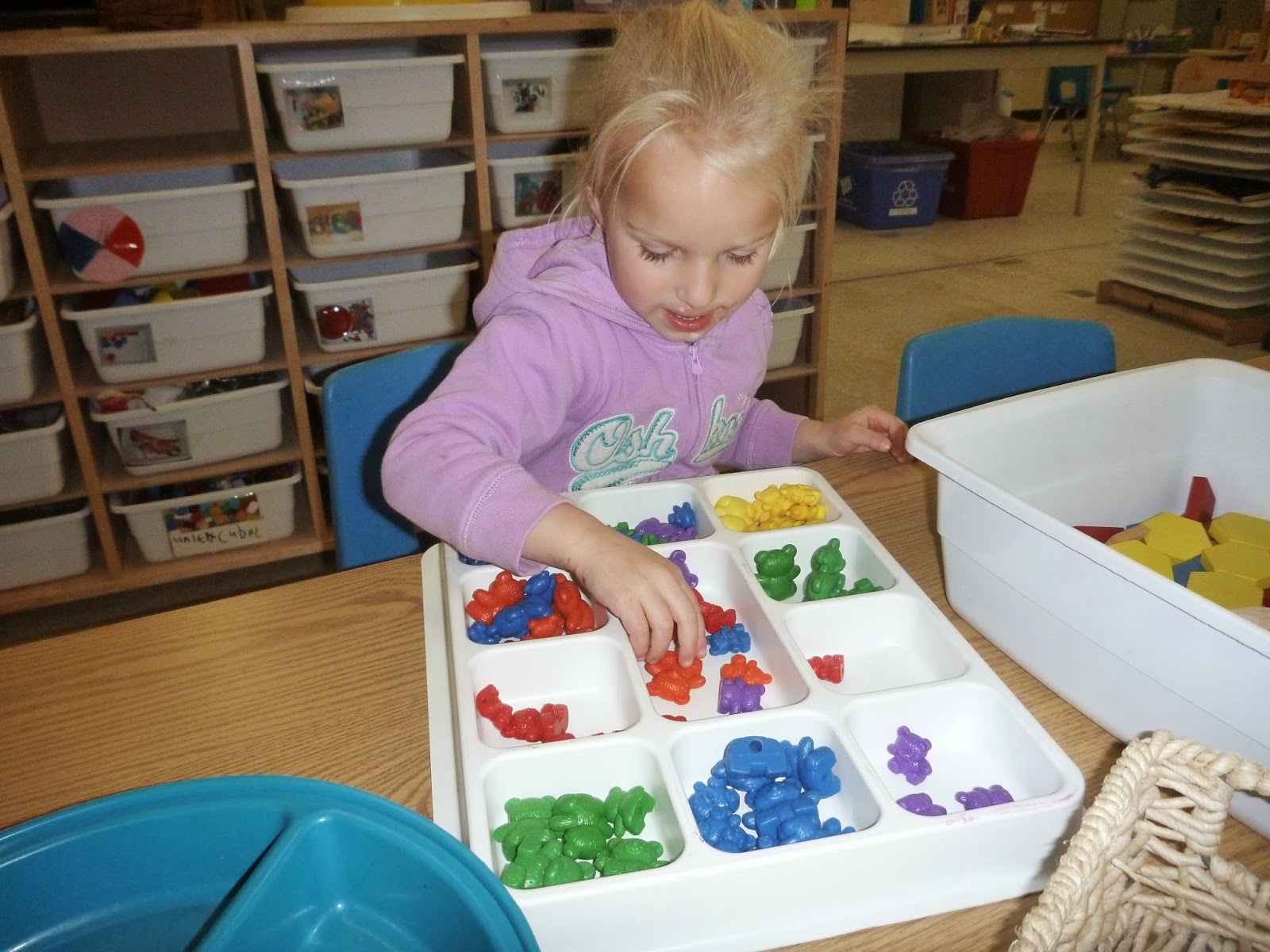 PLAY. EXPLORE. LEARN