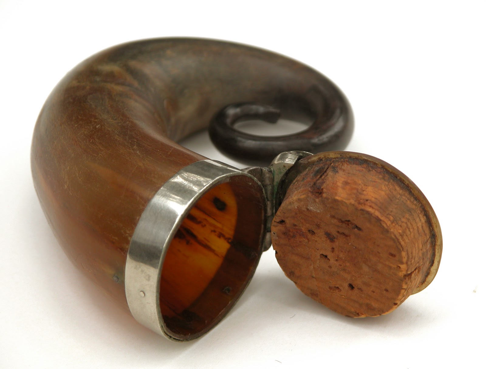 Contemporary Makers: Antique Snuff Mull