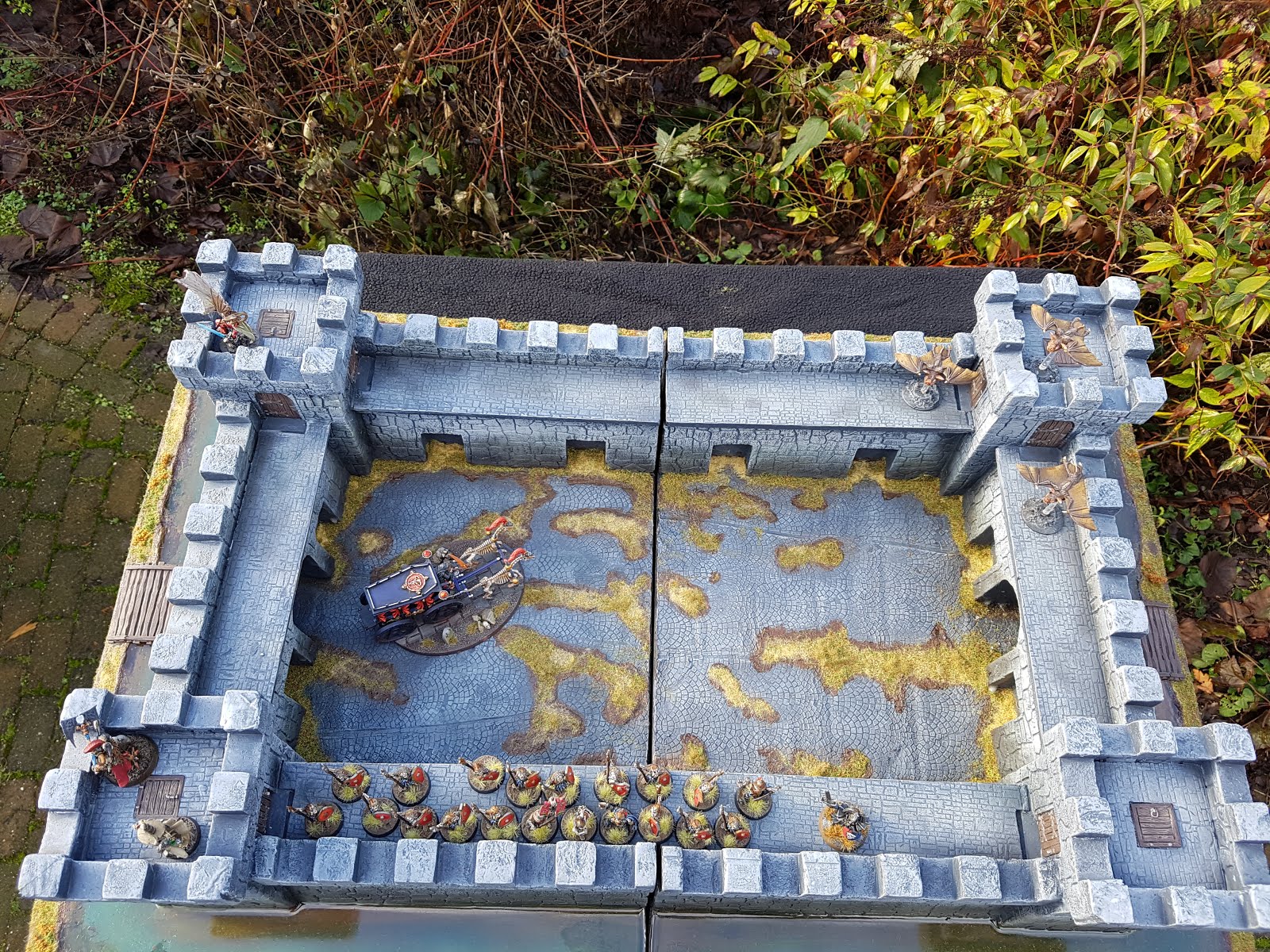 Another wargaming blog: The Mighty Fortress is ready for battle