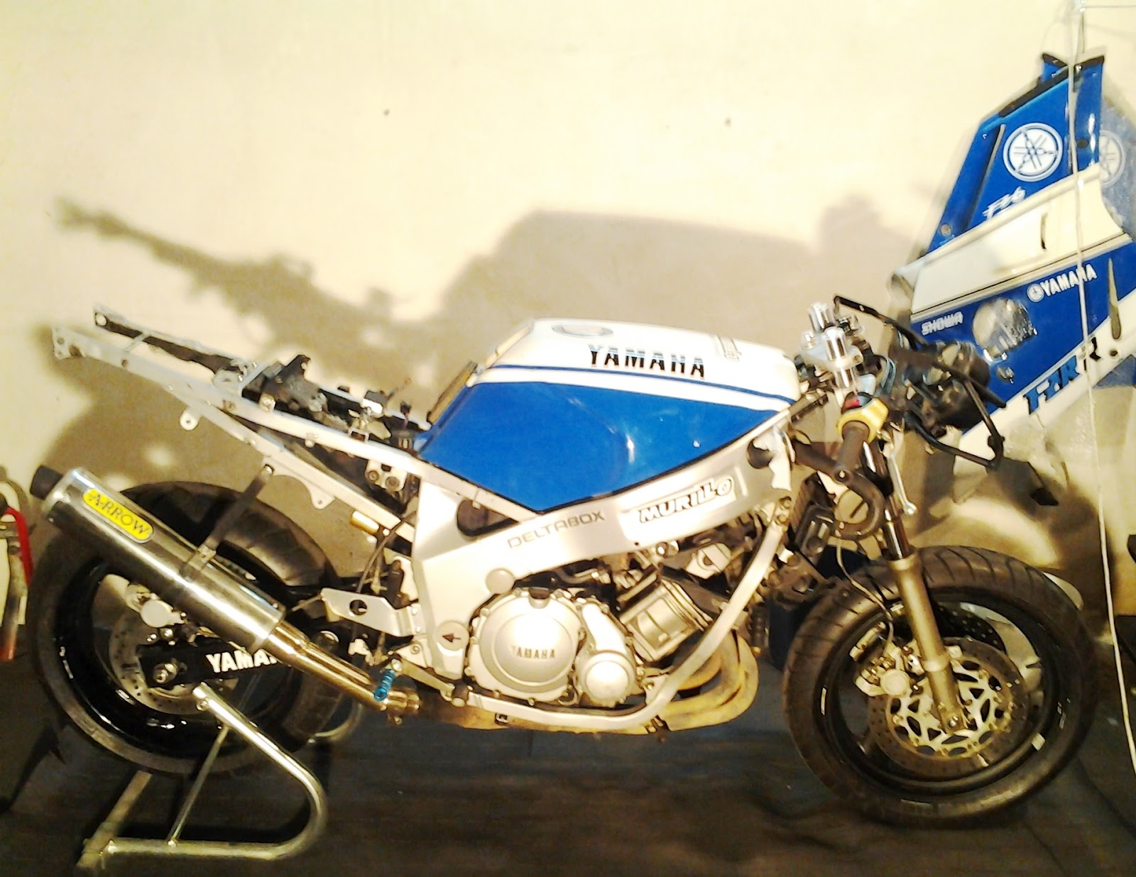 MURILLO RACING PERFORMANCE 17: Yamaha FZR 600 "88" MURILLO RACING