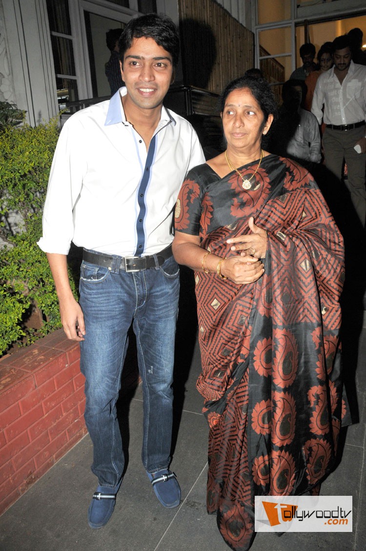 Allari Naresh Family at Kevvu Keka Audio Launch | Tollywoodtv