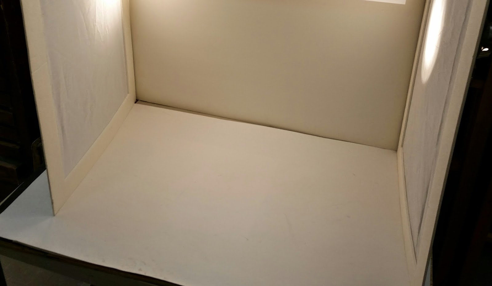 Art Room 411: Low Budget Lighting Effects with Big Results