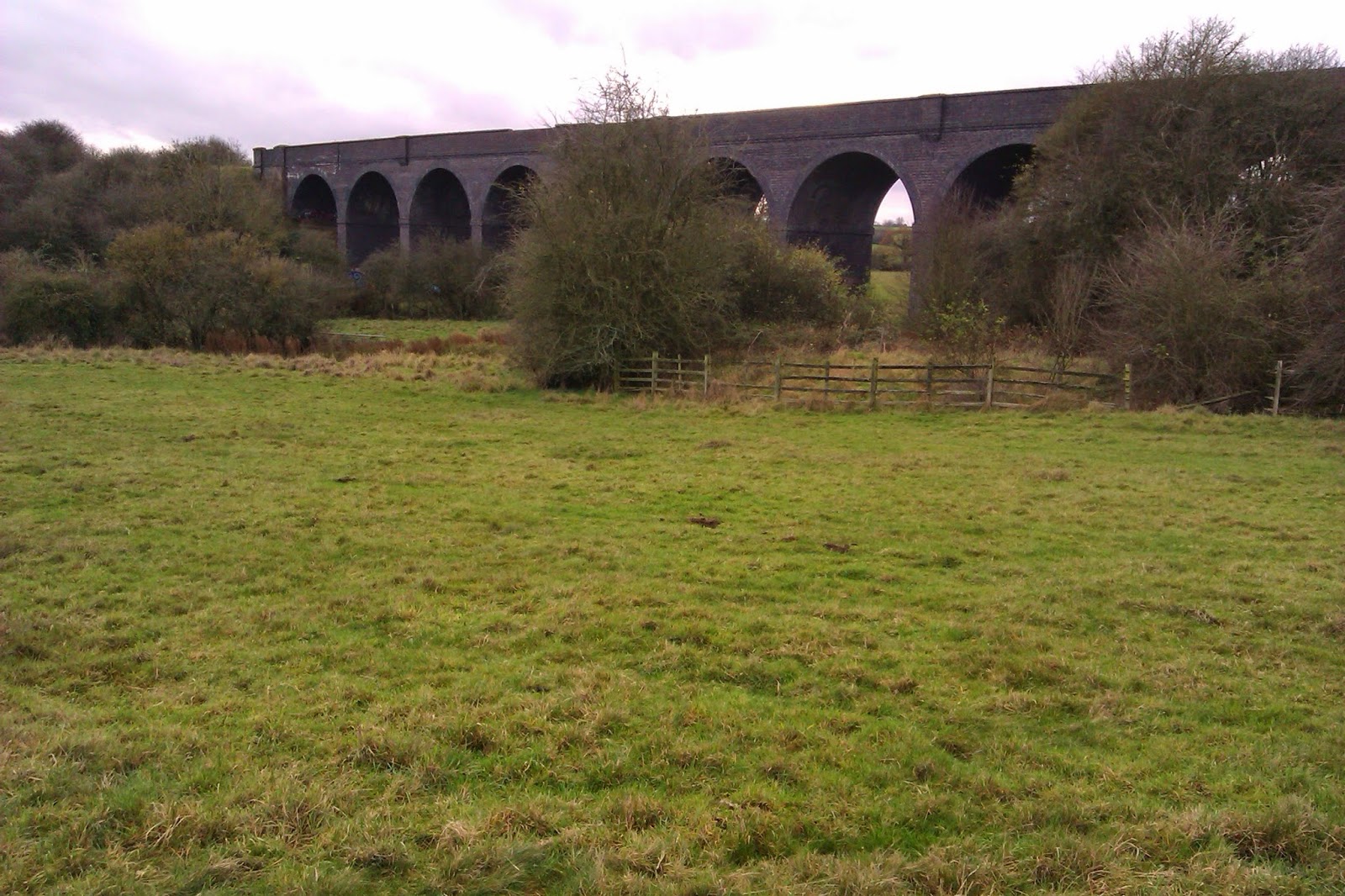 Dog Walk Explorers: Helmdon Viaduct (Ironstone Track Walk)