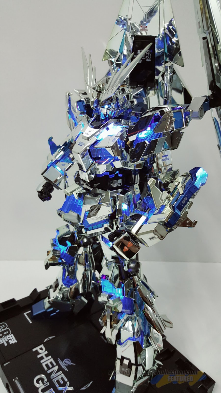 Painted Build: PG 1/60 Unicorn Gundam 03 Phenex "Ver. RC"
