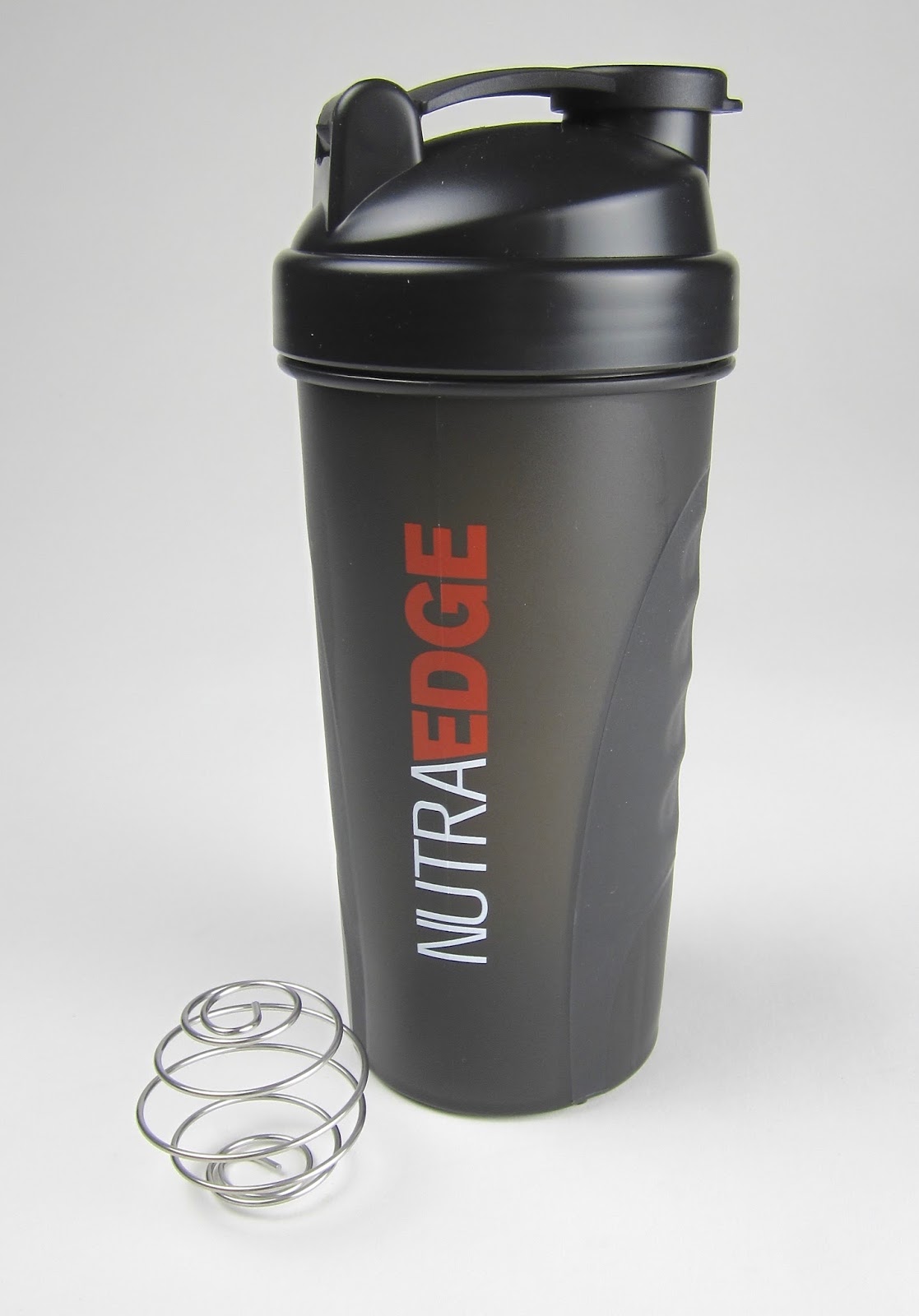Living in THE BIG RING: NutraEdge Shaker Bottle with Blender Ball