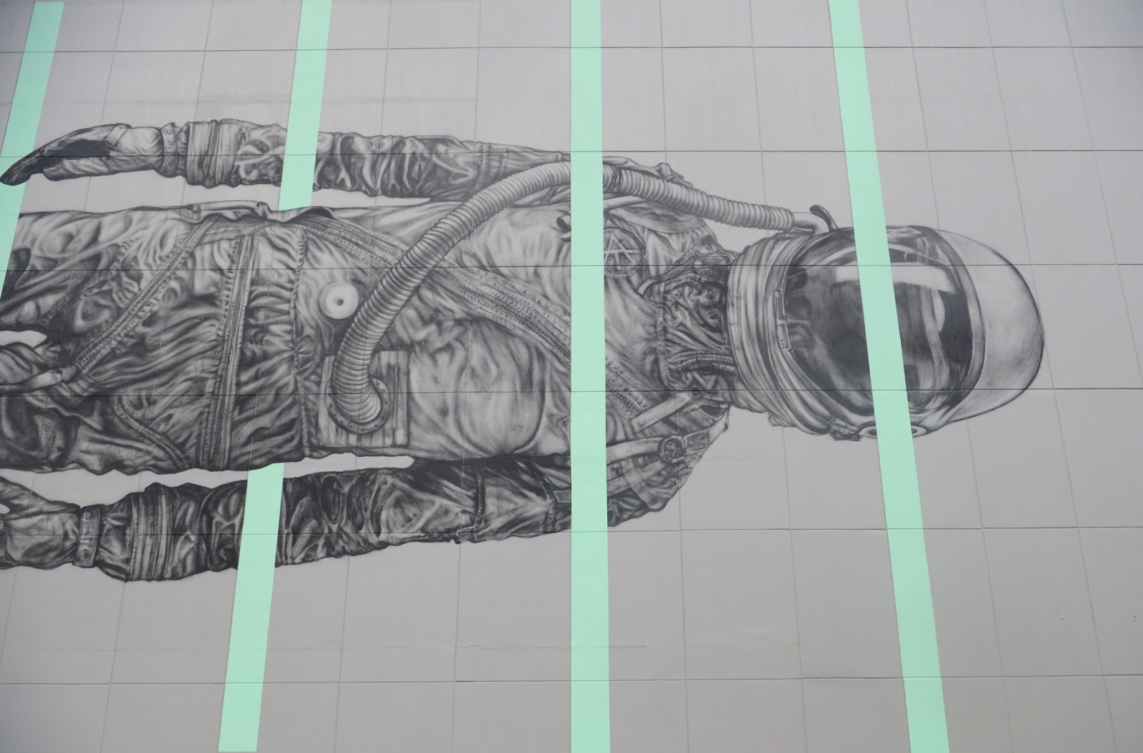 Between the Lines @ BGC Taguig City; Philippines | Moonlit