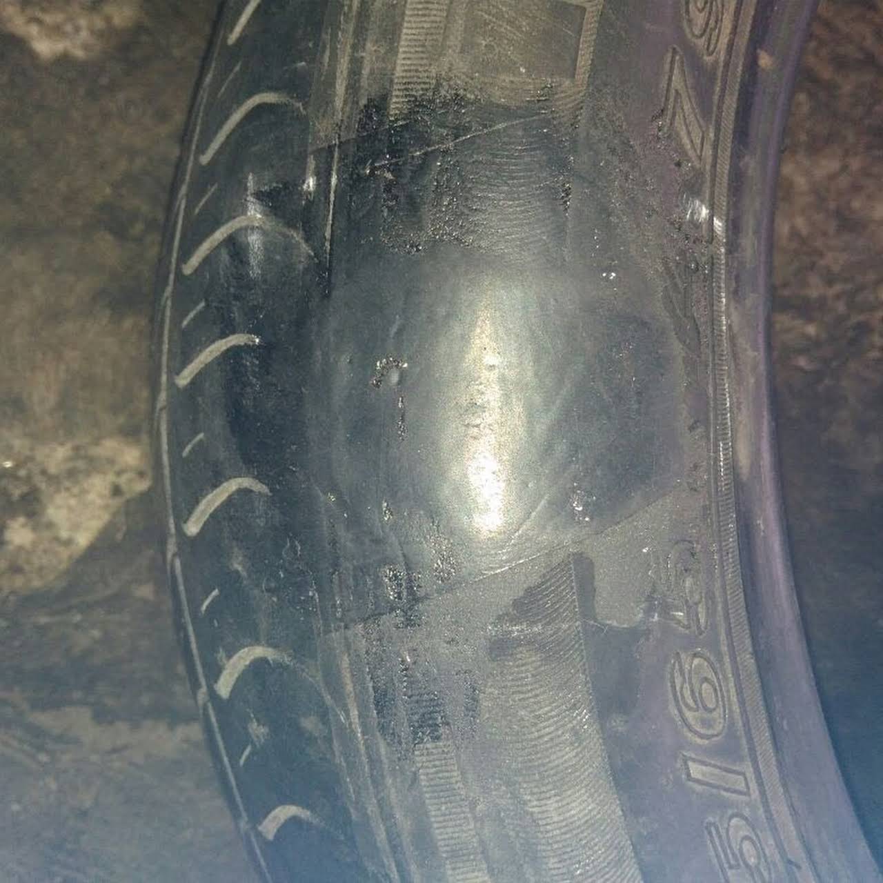 Cara menangani ban mobil yang sobek (robek) benjol dan sering bocor ...