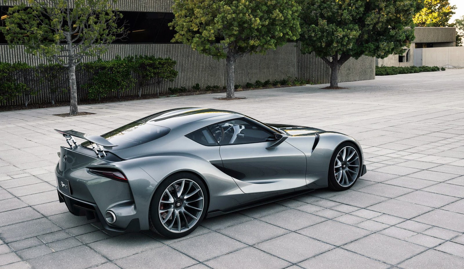 Toyota FT1 "OMG" !!: Toyota FT1 Silver