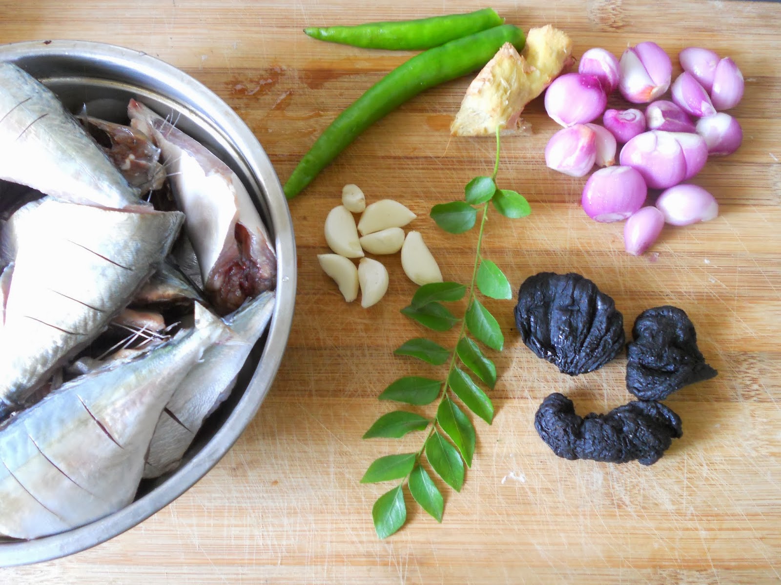 Kerala Fish Curry | Nadan Fish Curry (Kottayam Style)