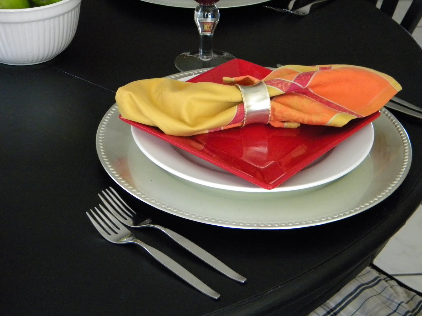 daze of grace: Apple Tablescape for Fall