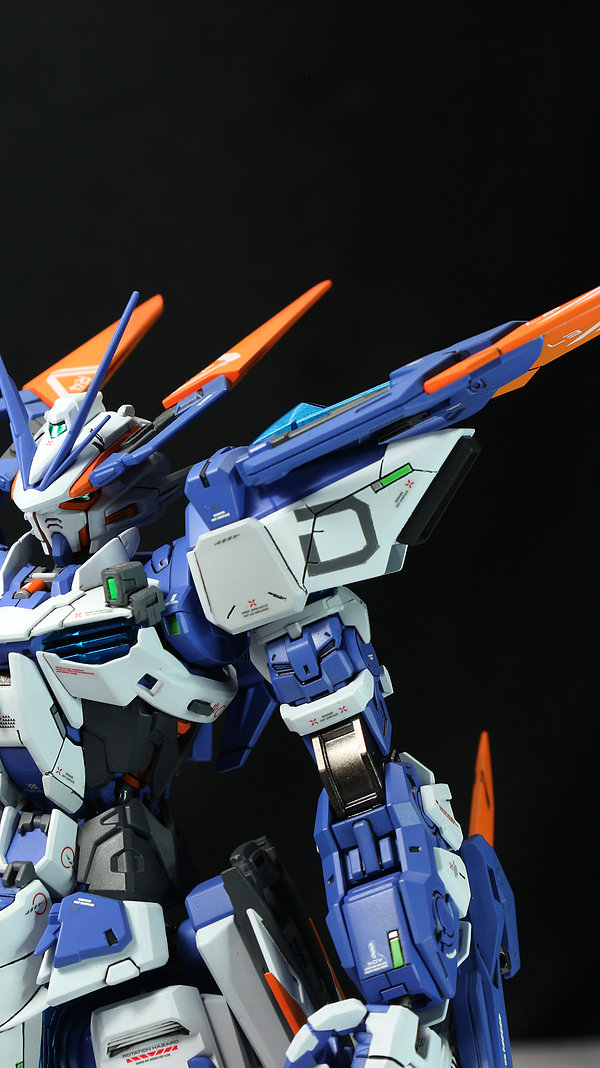 Custom Build: MG 1/100 Gundam Astray Blue Frame D