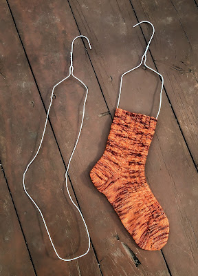 DanaGervaisDesigns: DIY Sock Blockers