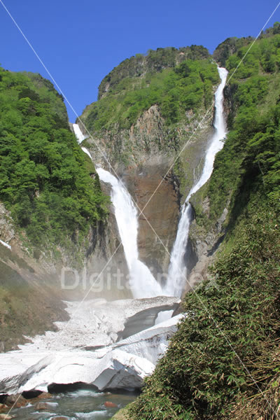 Toyama Japan Tourism: It is most of the drop in Japan "Shōmyō Falls