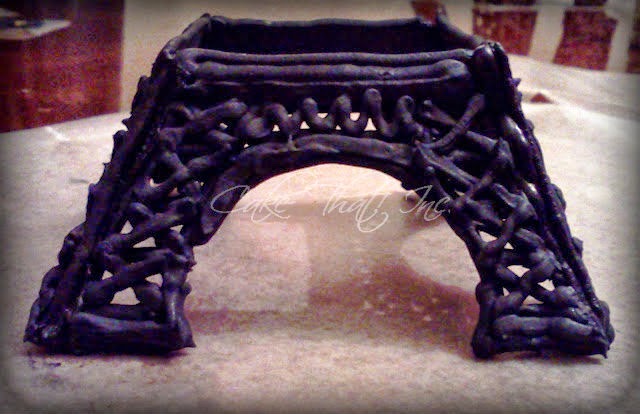 Cake That! Inc.: Eiffel Tower Cake Topper Tutorial!