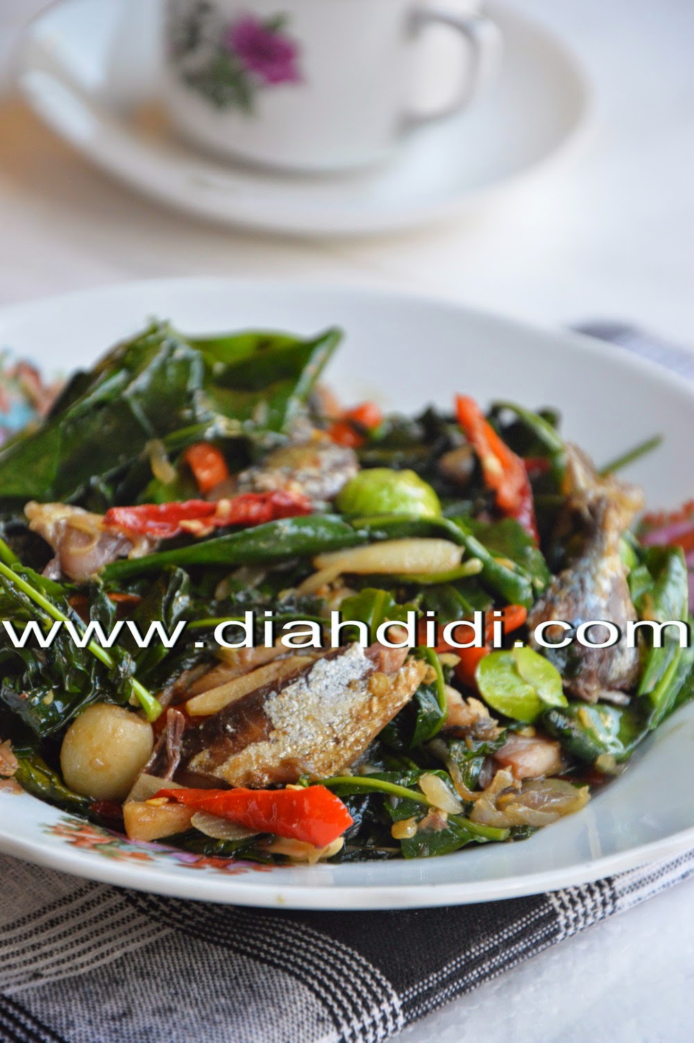 Diah Didi's Kitchen: Oseng Peda & Daun So