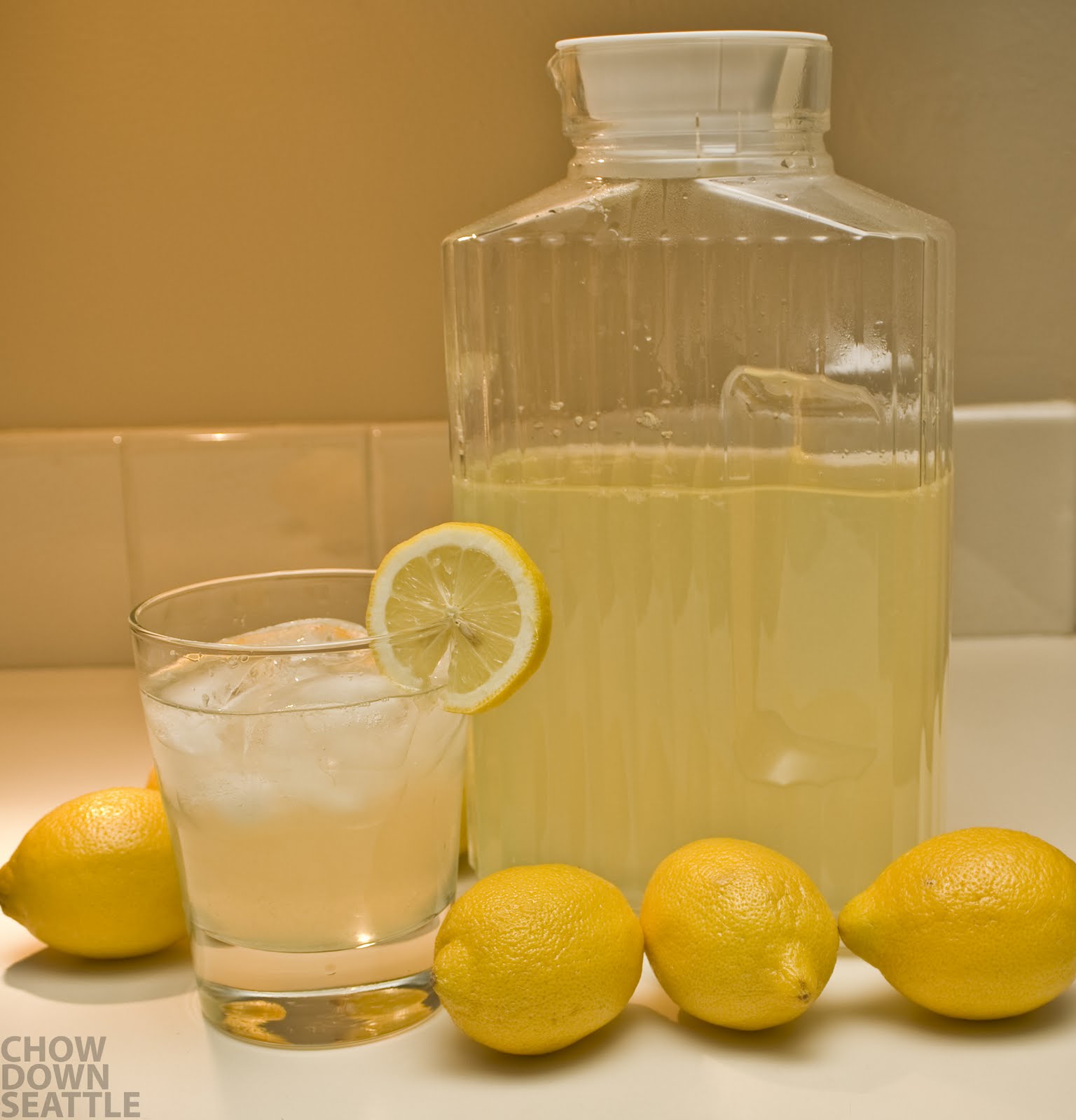 Chow Down Seattle: RECIPE: Homemade Vintage Lemonade