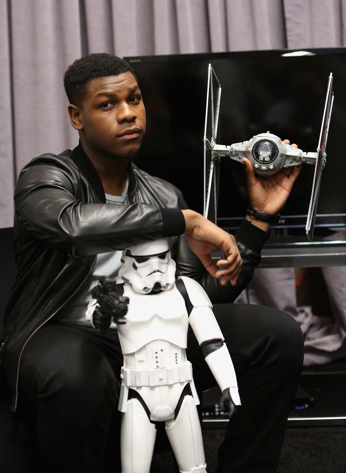 STAR WARS AFICIONADO WEBSITE: EPISODE VII: JOHN BOYEGA - FROM PECKHAM ...