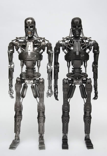 Demencias del siglo XXI: Hot Toys-Terminator Endoskeleton- T-700 ...