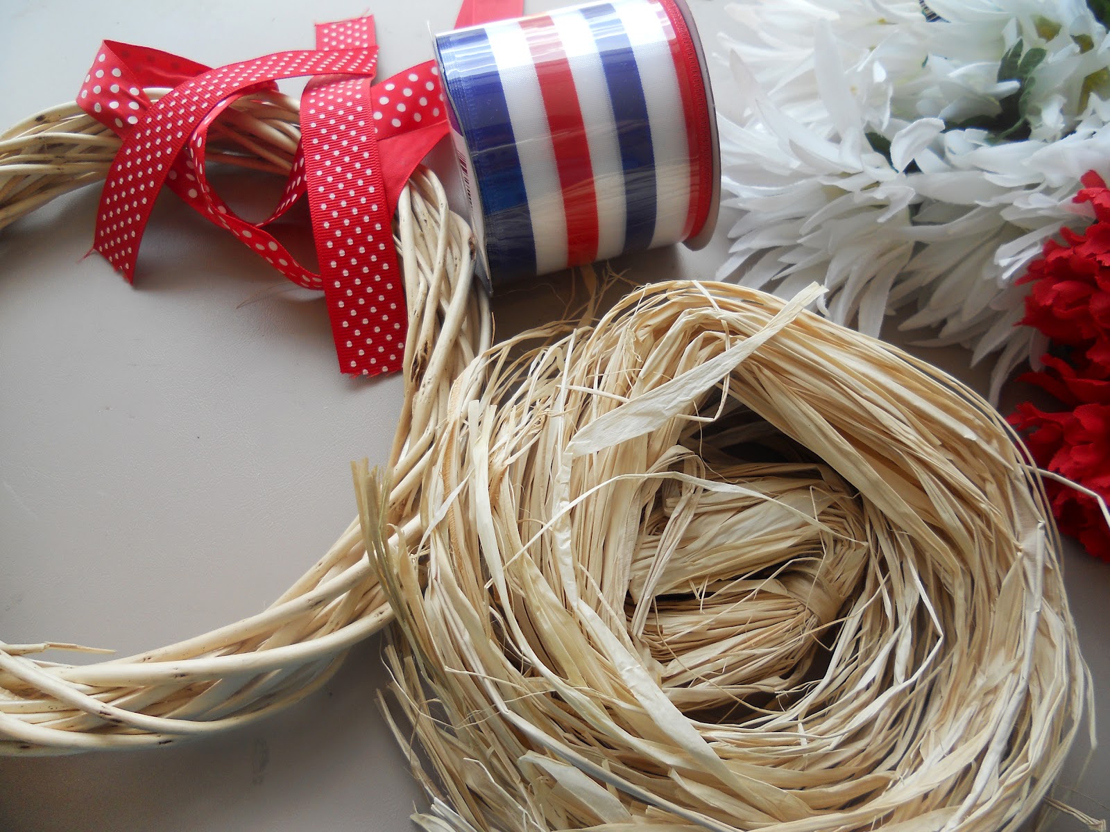 Darling Doodles: Raffia Flower Wreath